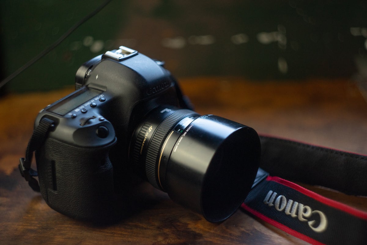 What is a DSLR Camera? Everything You Need to Know | Iceland Photo Tours